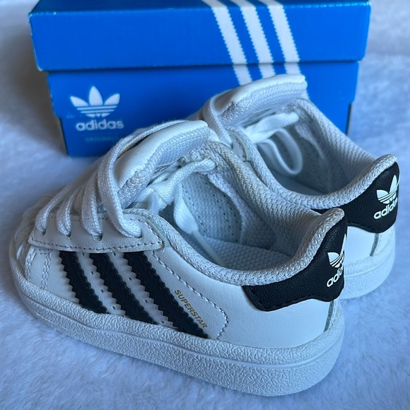 adidas | Shoes | Adidas Unisex Kids Superstar White Low Top Round Toe ...